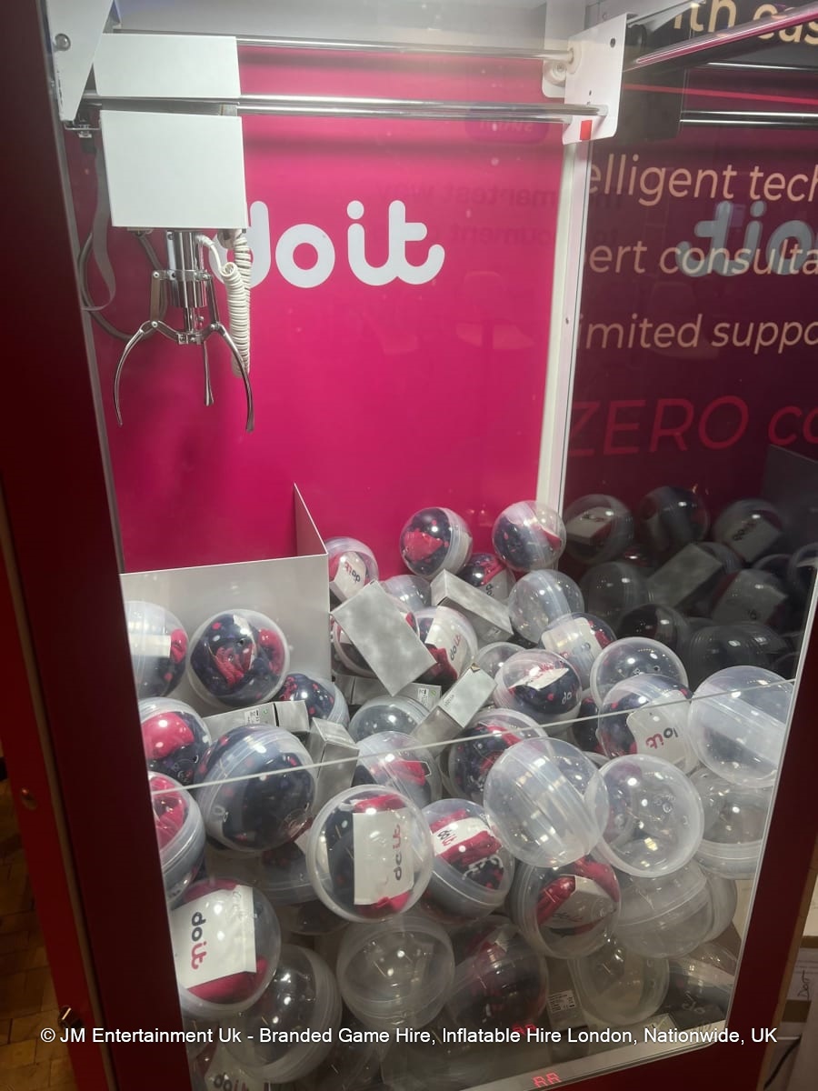 Prize Crane Grabber Hire | Claw Machine Hire | JM Entertainment UK