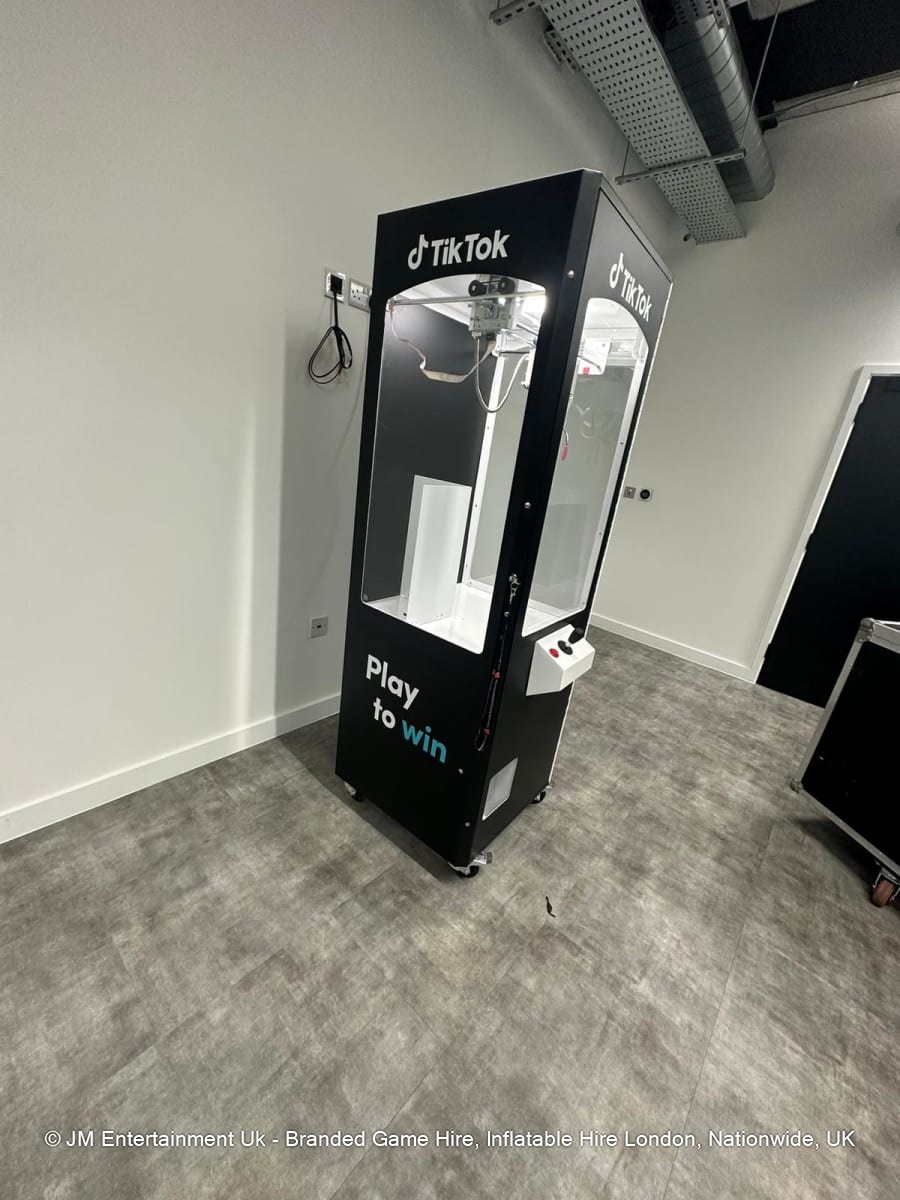 Prize Crane Grabber Hire | Claw Machine Hire | JM Entertainment UK