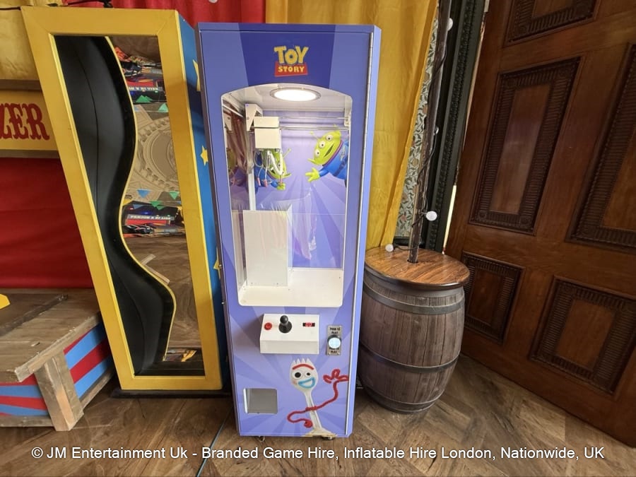 Prize Crane Grabber Hire | Claw Machine Hire | JM Entertainment UK