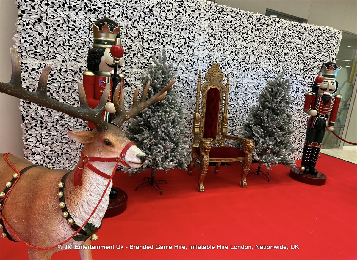 Santas Grotto Meet & Greet Area | JM Entertainment