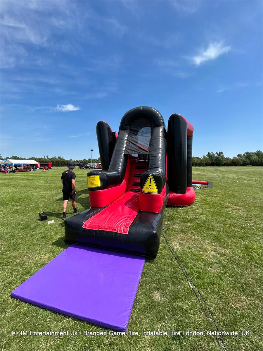 Total Wipeout Big Red Balls | Inflatable Fun | JM Entertainment